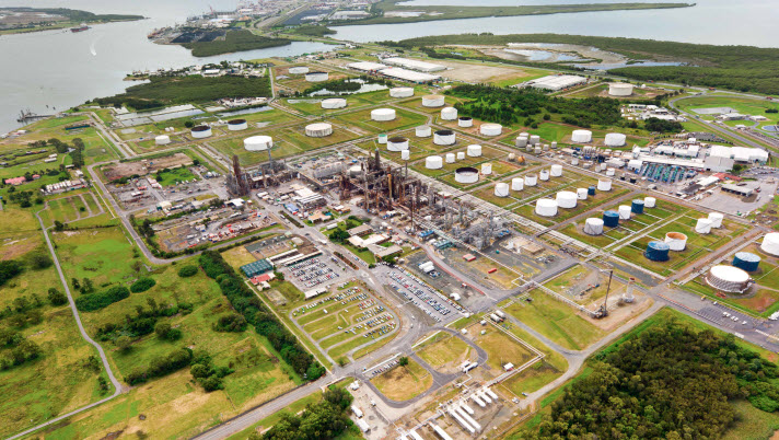 Federal government’s fuel refinery funding slammed - carsales | Business